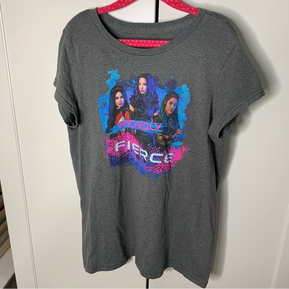 Disney | Shirts & Tops | Disney Descendants Graphic Tshirt | Poshmark